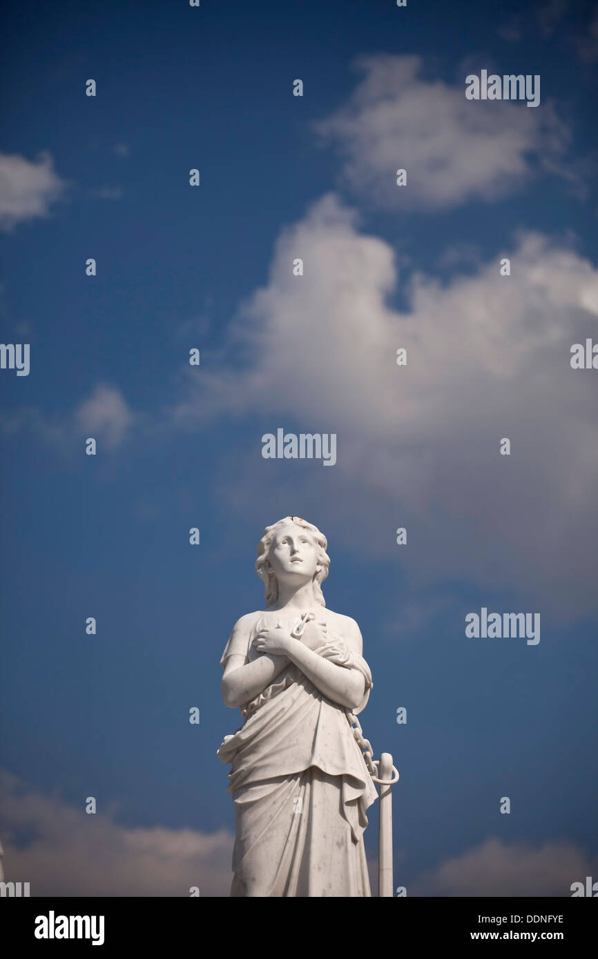 statue on a grave of latin americas biggest Cemetery Cementerio ...