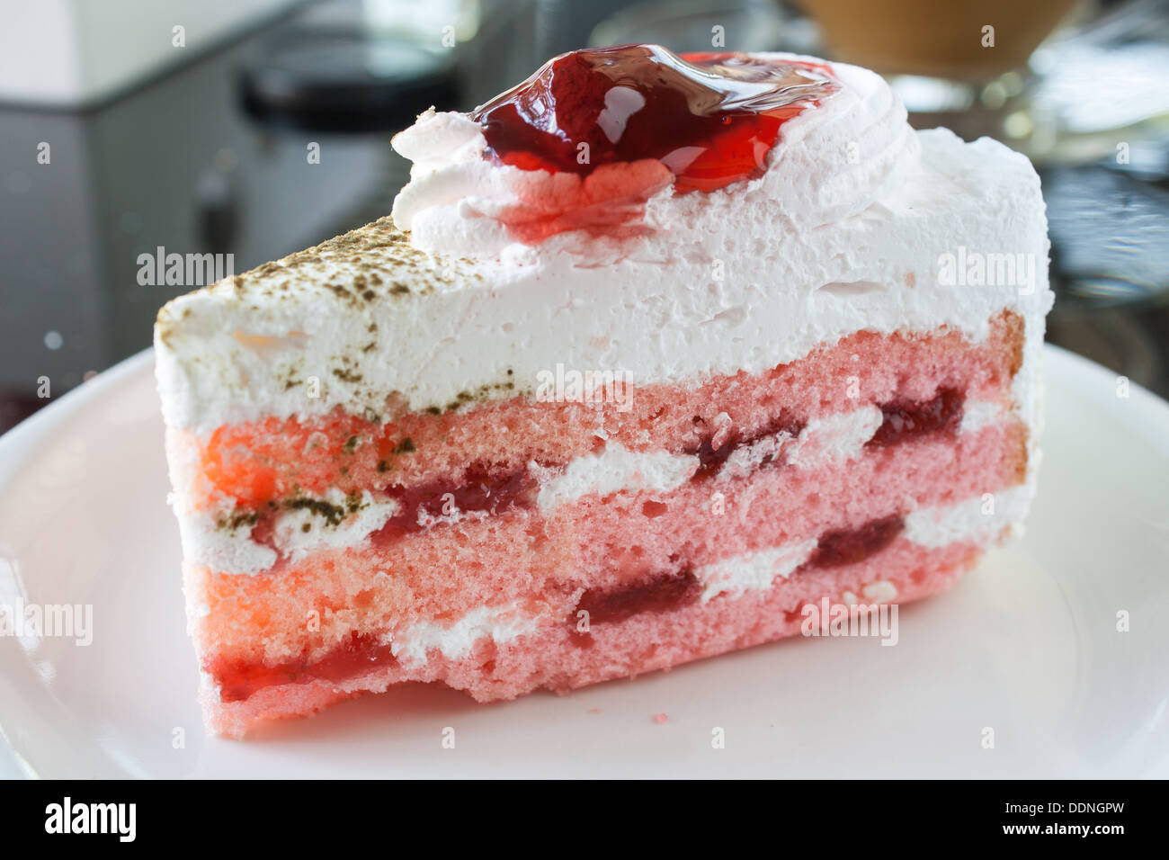 Cake with fork hi-res stock photography and images - Alamy