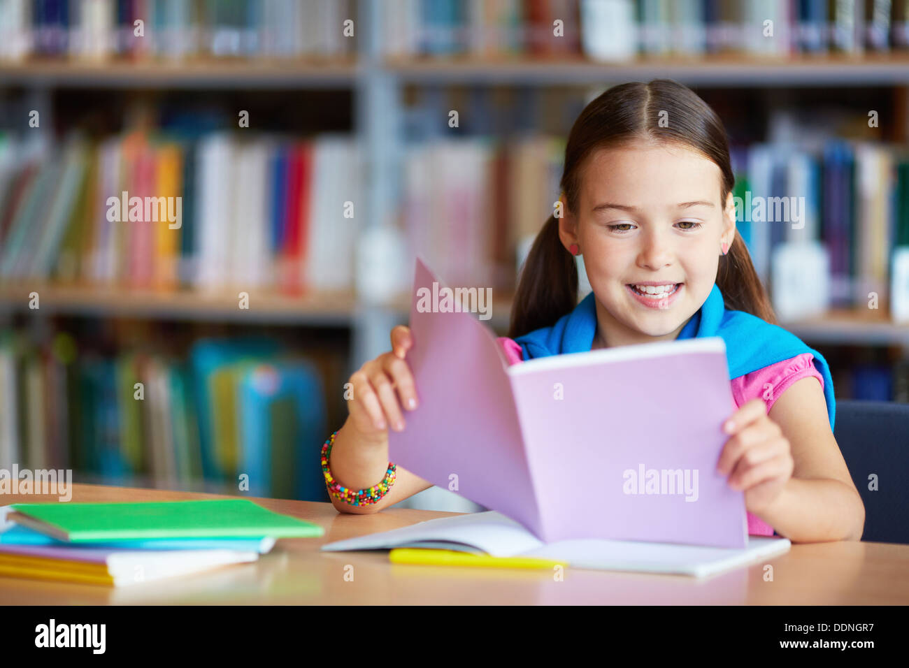 Lovely schoolkids hi-res stock photography and images - Alamy