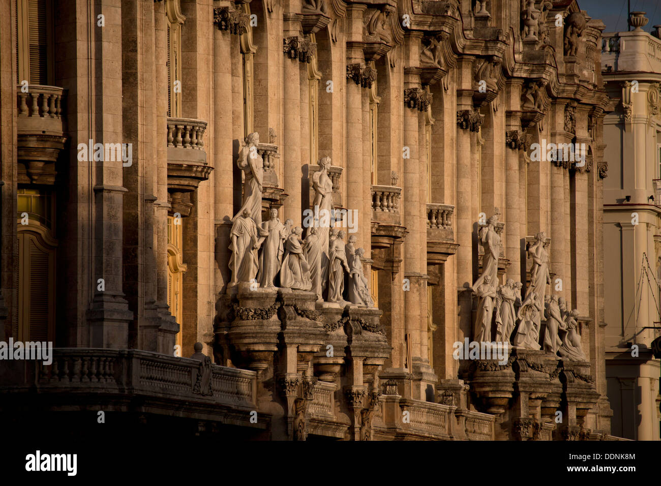 Statues in cuba hi-res stock photography and images - Alamy
