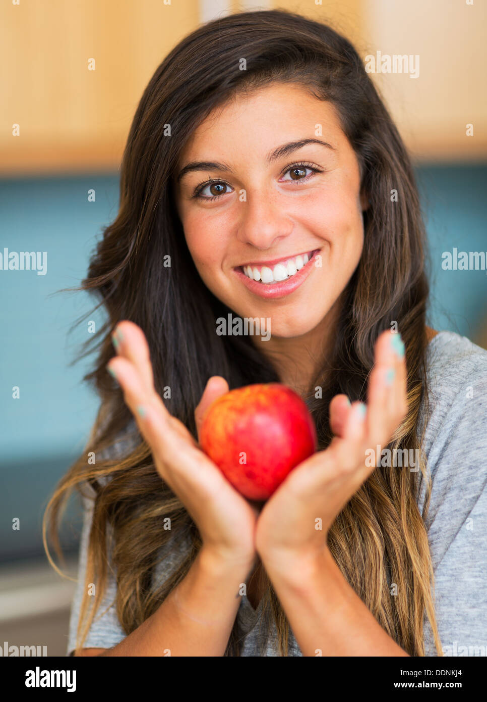 Portrait of beautiful woman with an apple, Healthy Lifestyle Concept ...