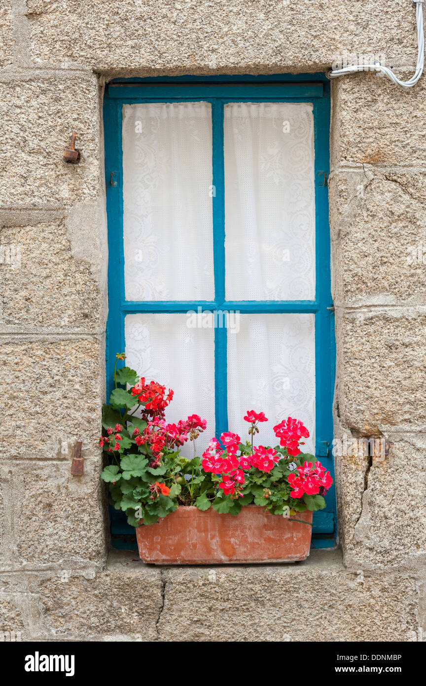 Pretty french building hi-res stock photography and images - Alamy