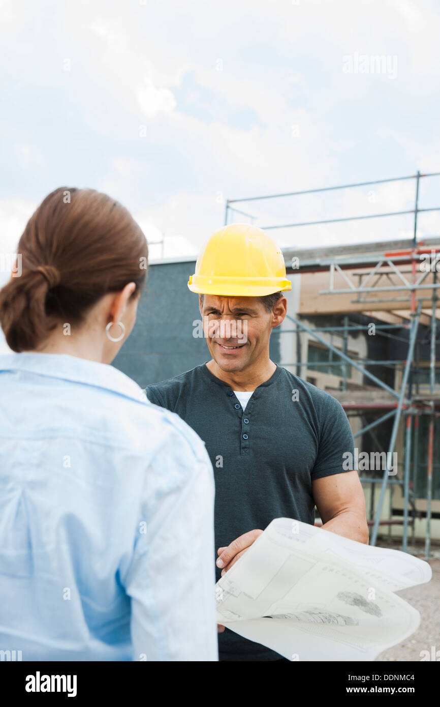 Showing buildings under construction hi-res stock photography and ...