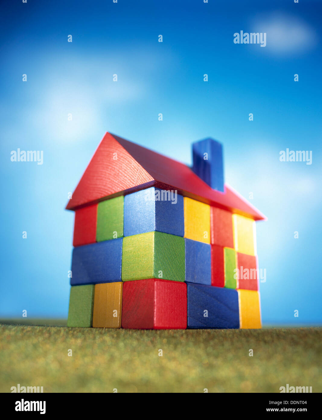 House made of grass hi-res stock photography and images - Alamy