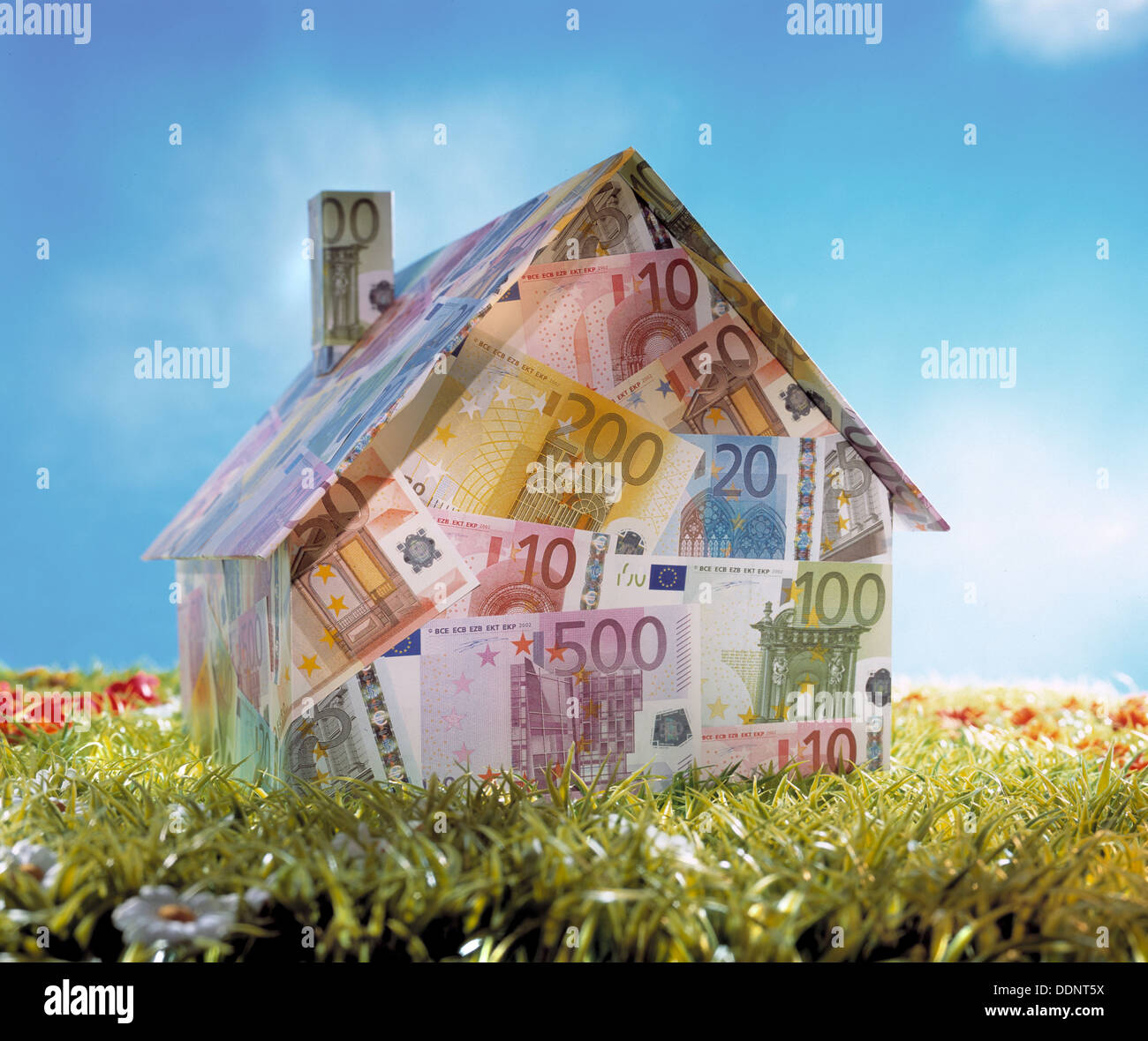 House made of euro notes Stock Photo - Alamy