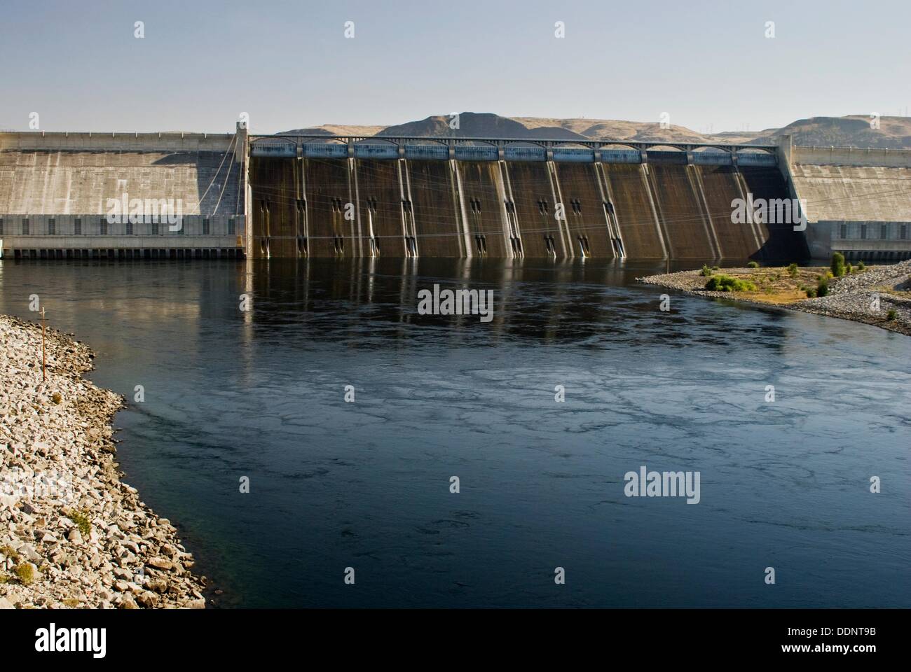 Grand coulee dam power plant High Resolution Stock Photography and ...