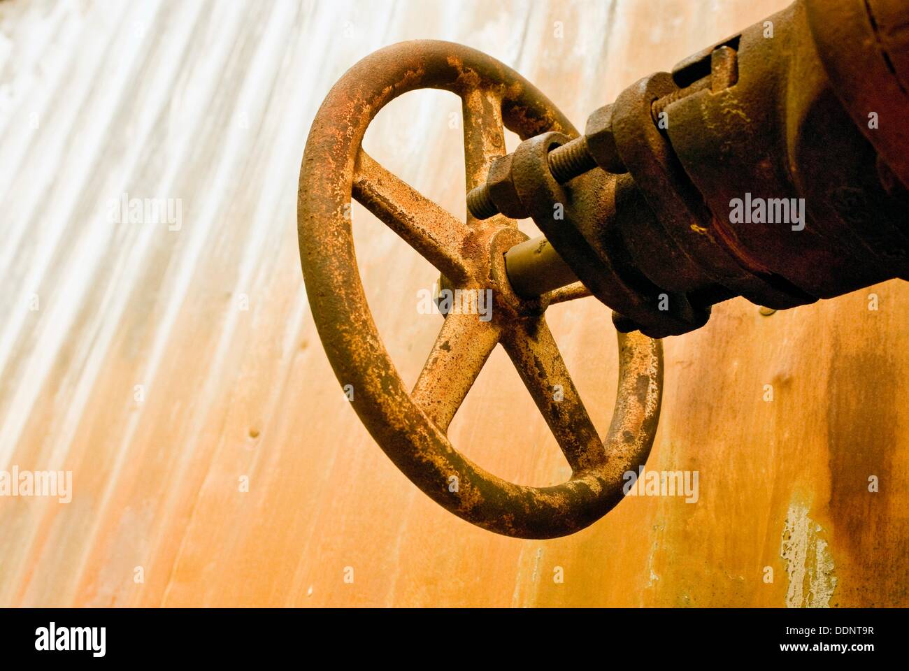Steam valve hi-res stock photography and images - Alamy