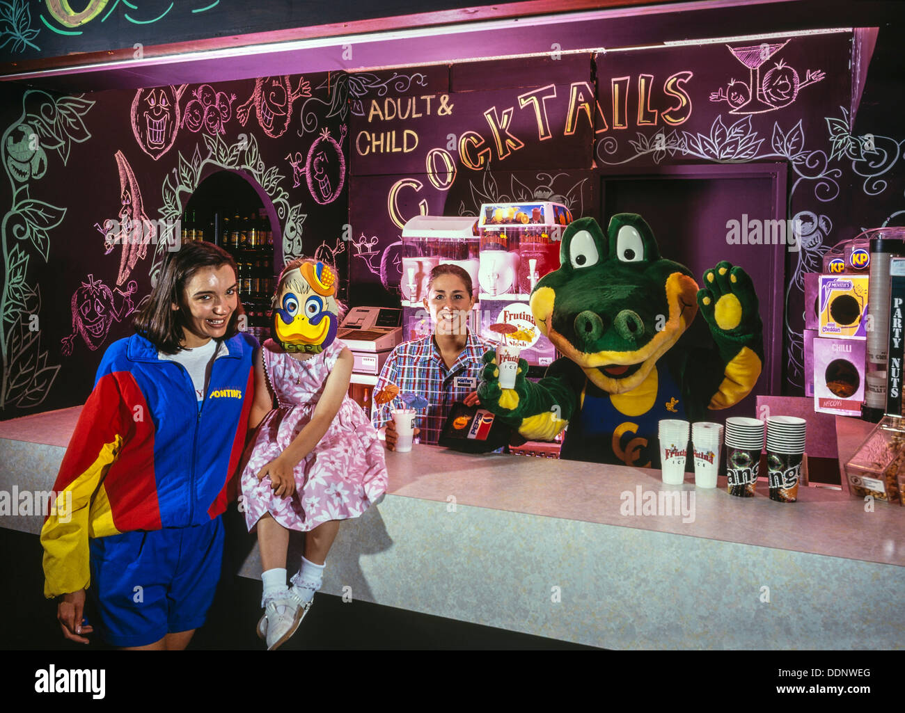 Pontins entertainment hi-res stock photography and images - Alamy