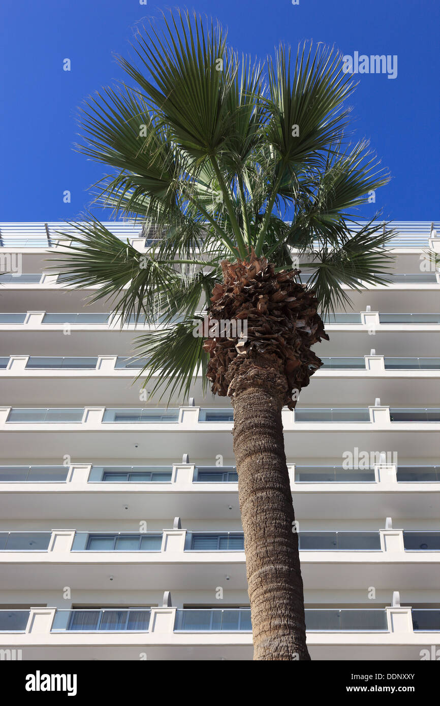 Greek high rise buildings hi-res stock photography and images - Alamy