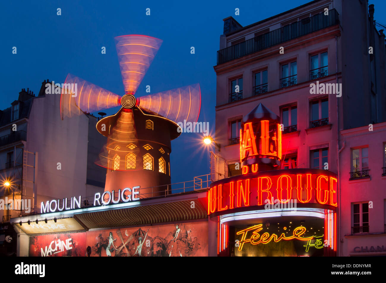 Exterior moulin rouge hi-res stock photography and images - Alamy