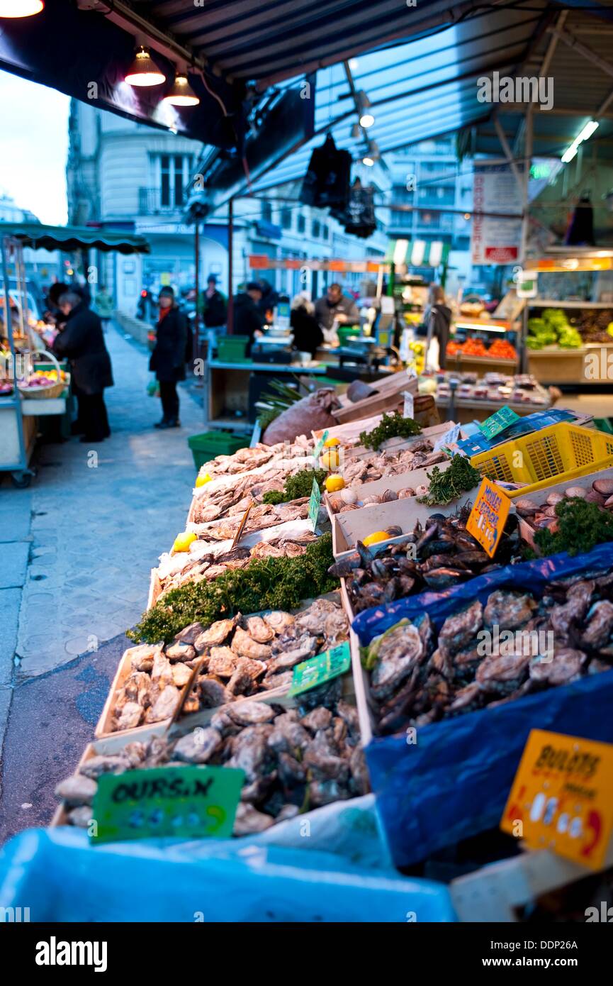 Fish stall at market, Paris, France Stock Photo - Alamy