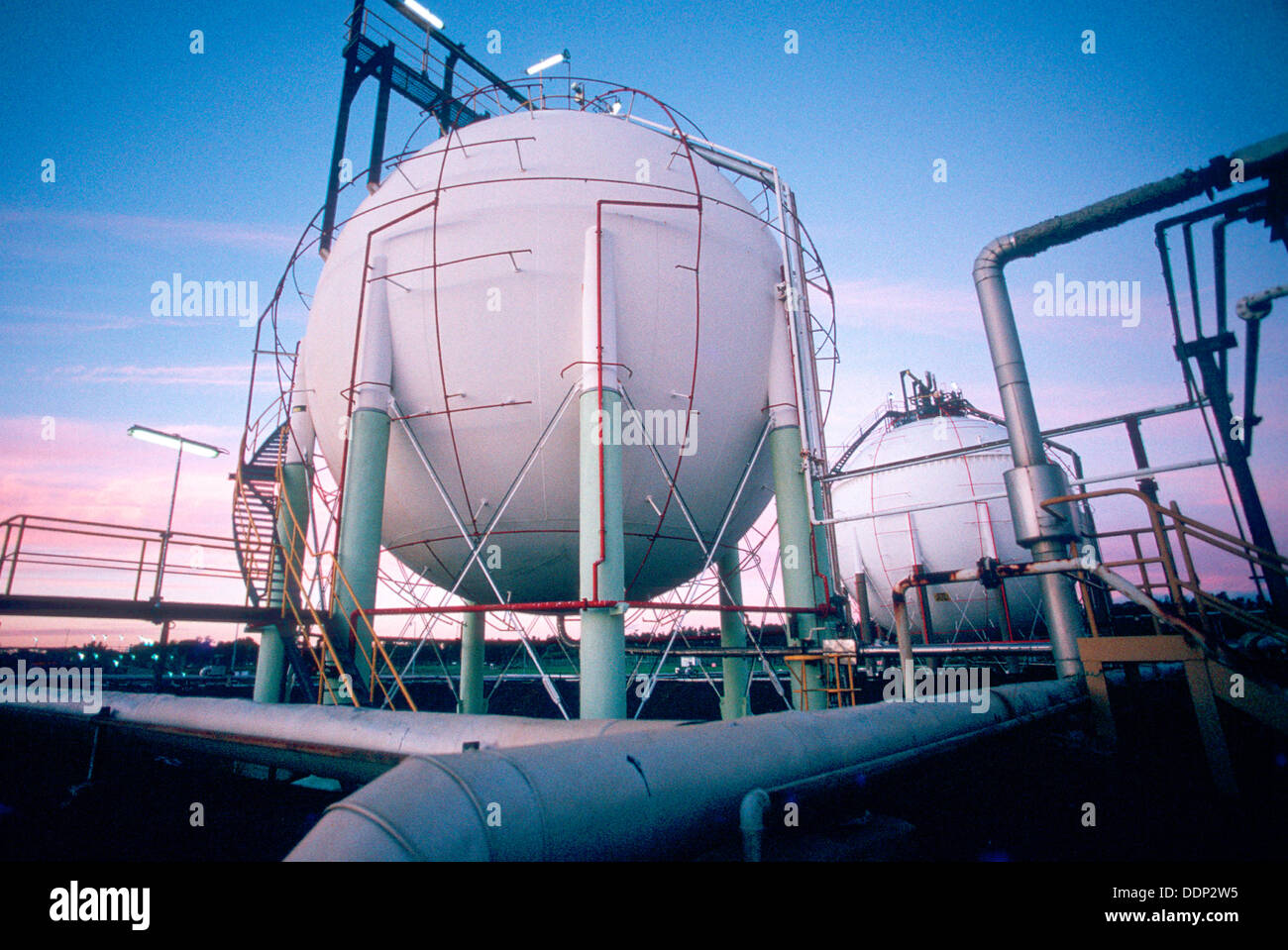 Sphere of oil hi-res stock photography and images - Alamy