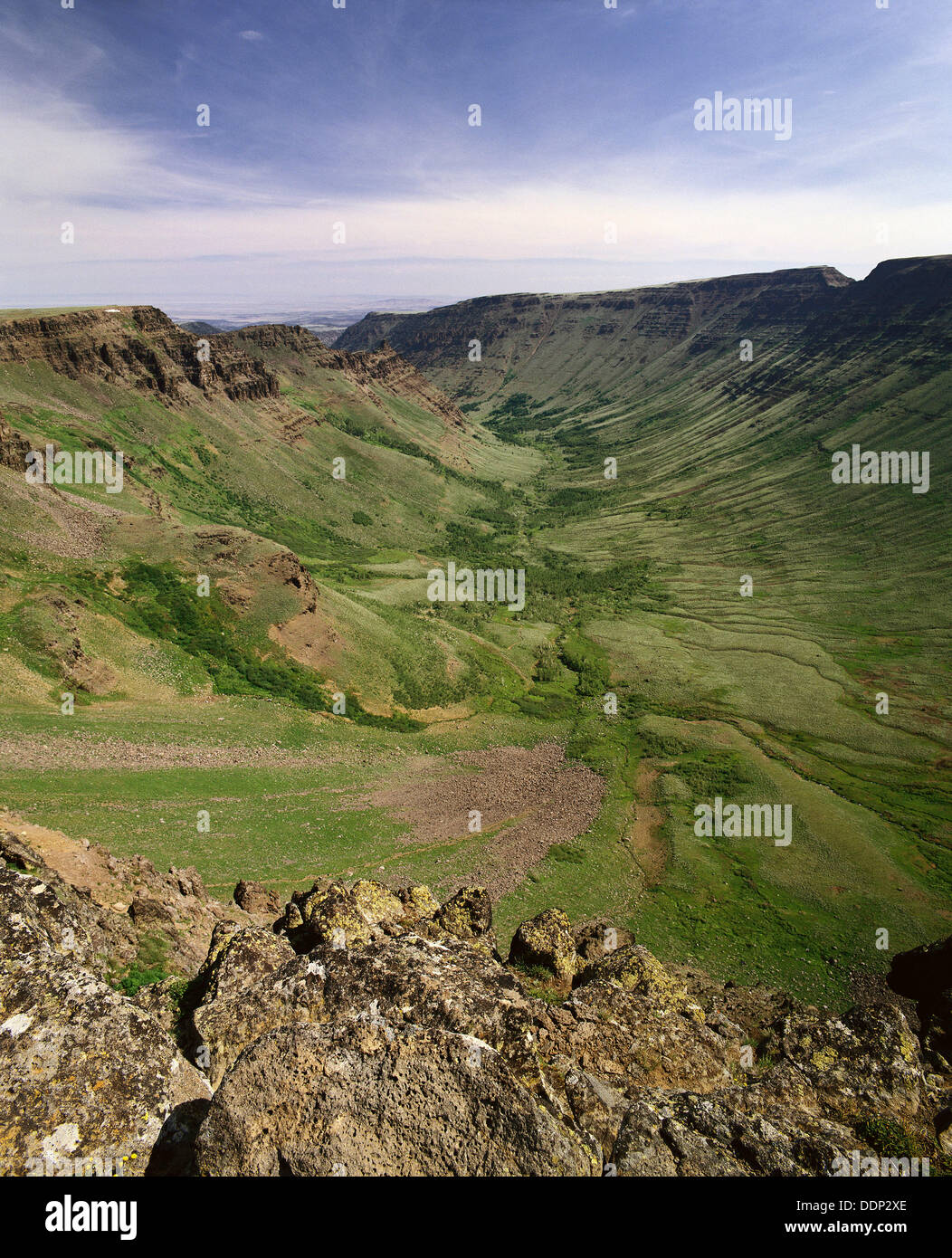 Glacial formed valley hi-res stock photography and images - Alamy