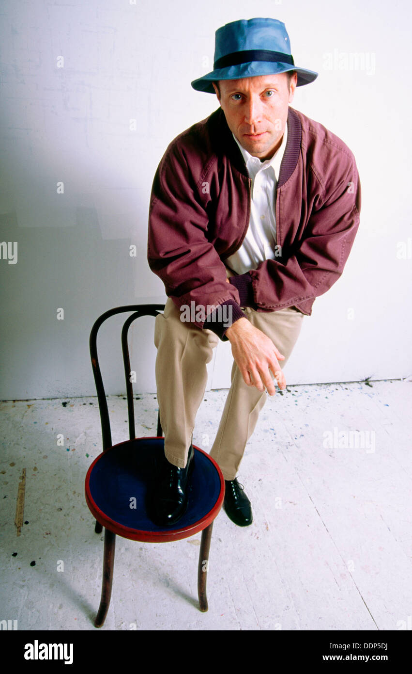 Stand on one foot hi-res stock photography and images - Alamy