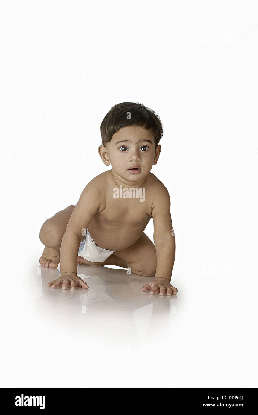 Crawling kneeling crawl hi-res stock photography and images - Alamy