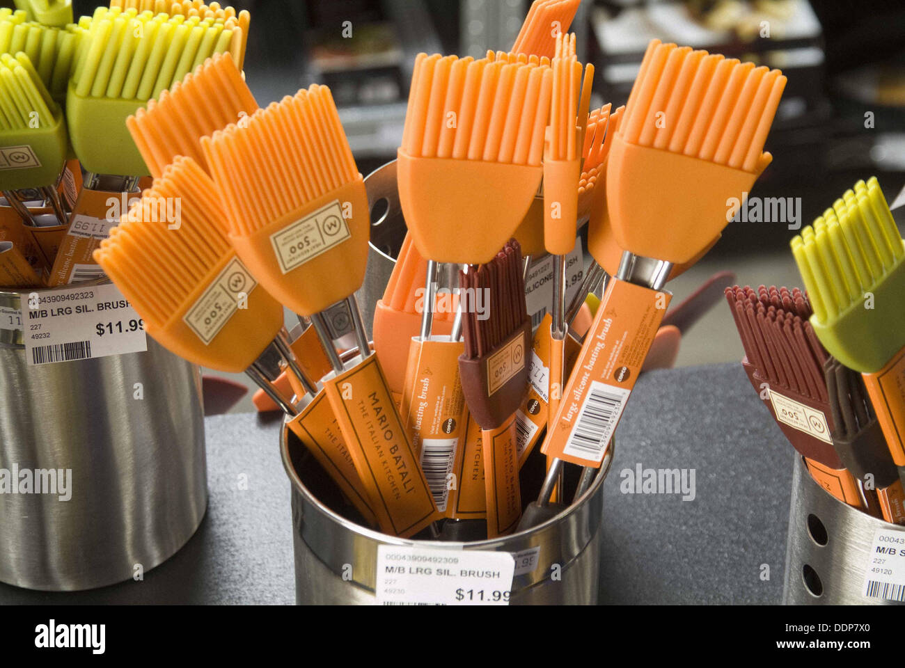 Kitchen utensils in store Stock Photo - Alamy