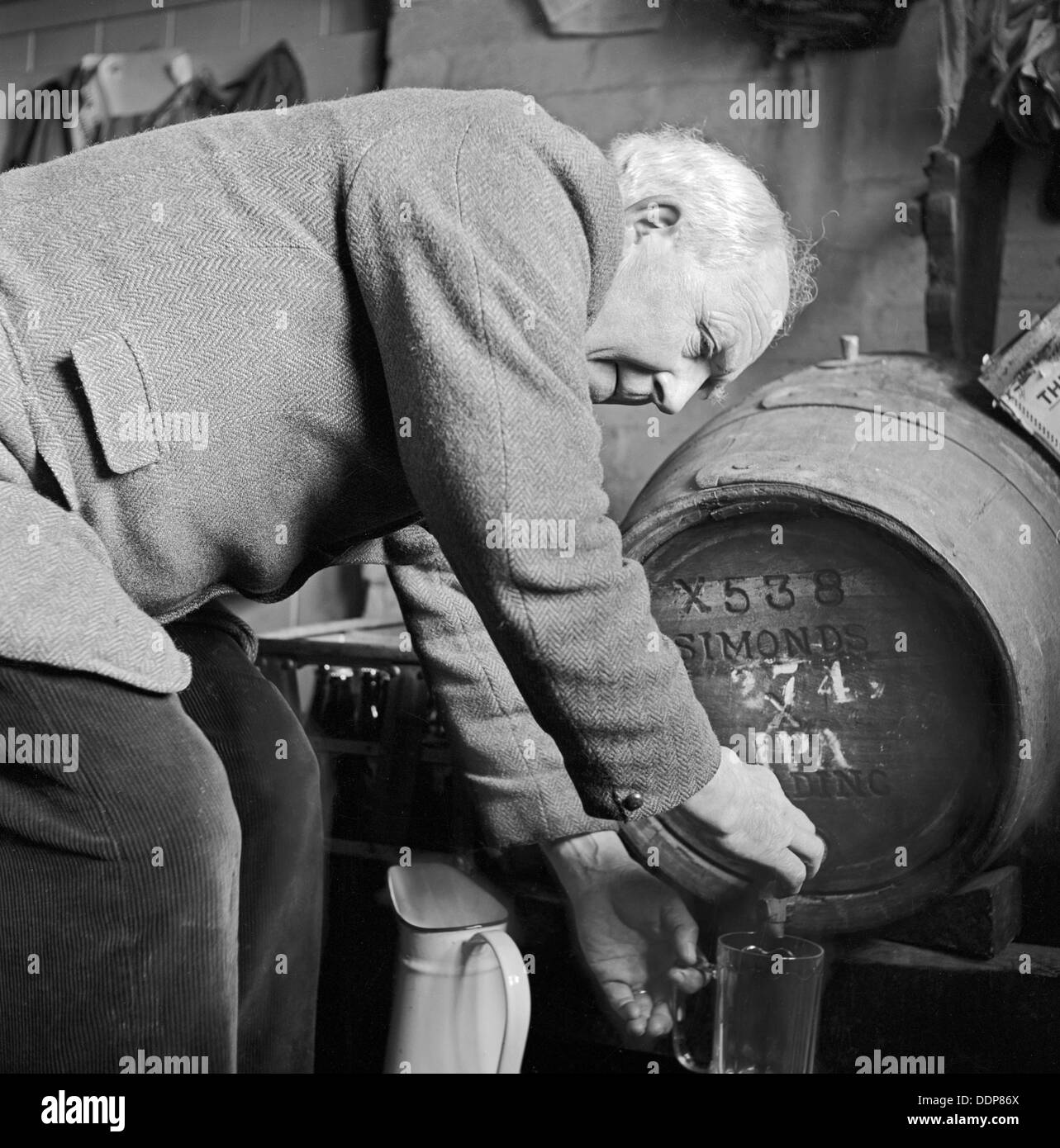 Guy simonds Black and White Stock Photos & Images - Alamy