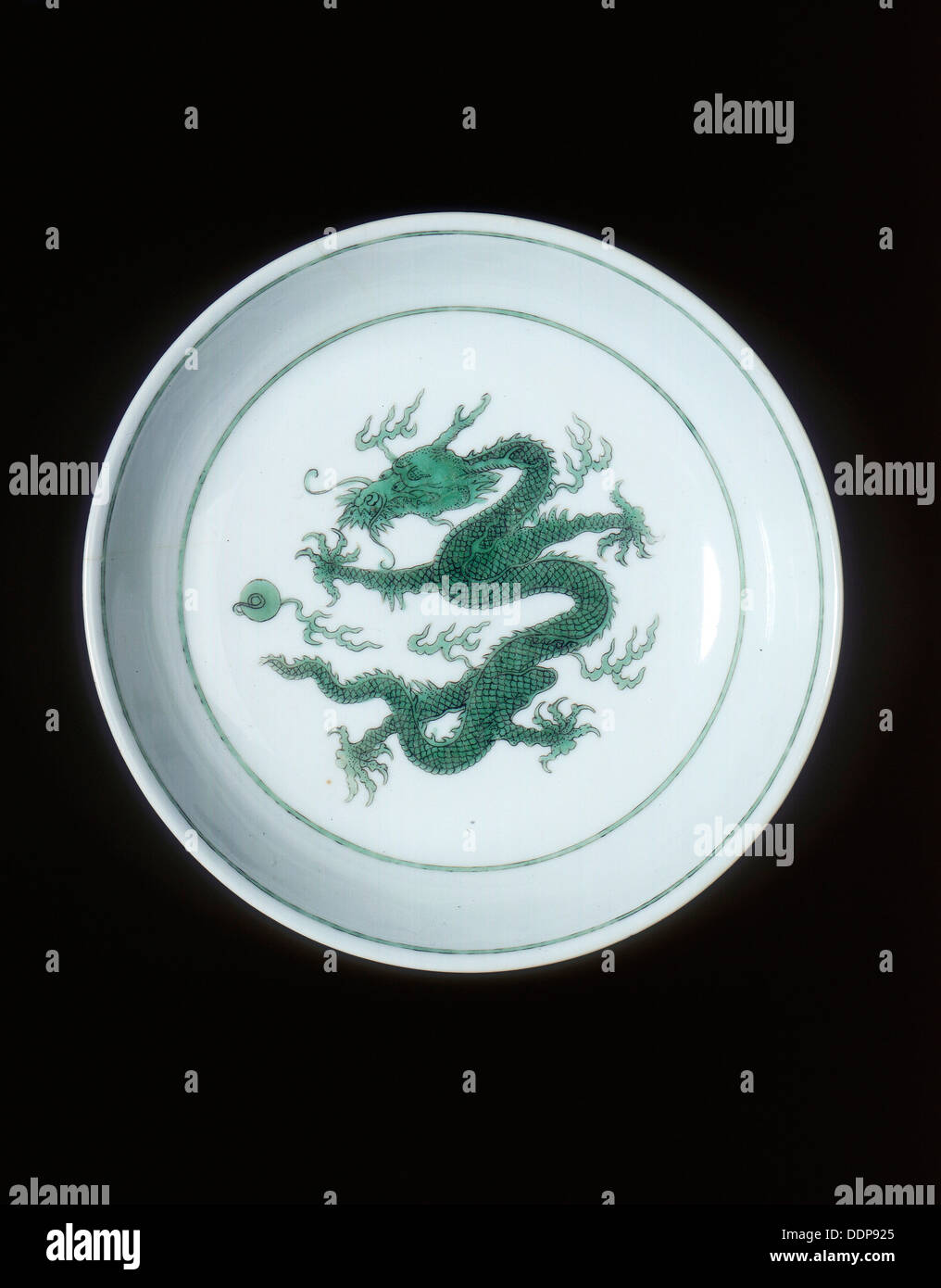 Green imperial dragon dish with anhua waves, Kangxi period, Qing ...