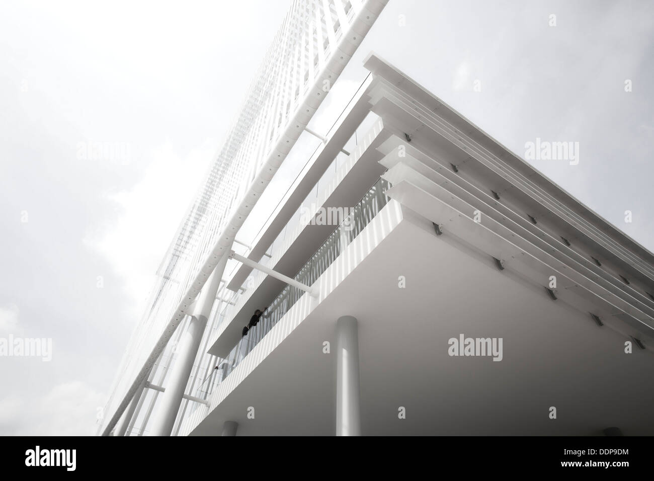 White façades modern buildings hi-res stock photography and images - Alamy