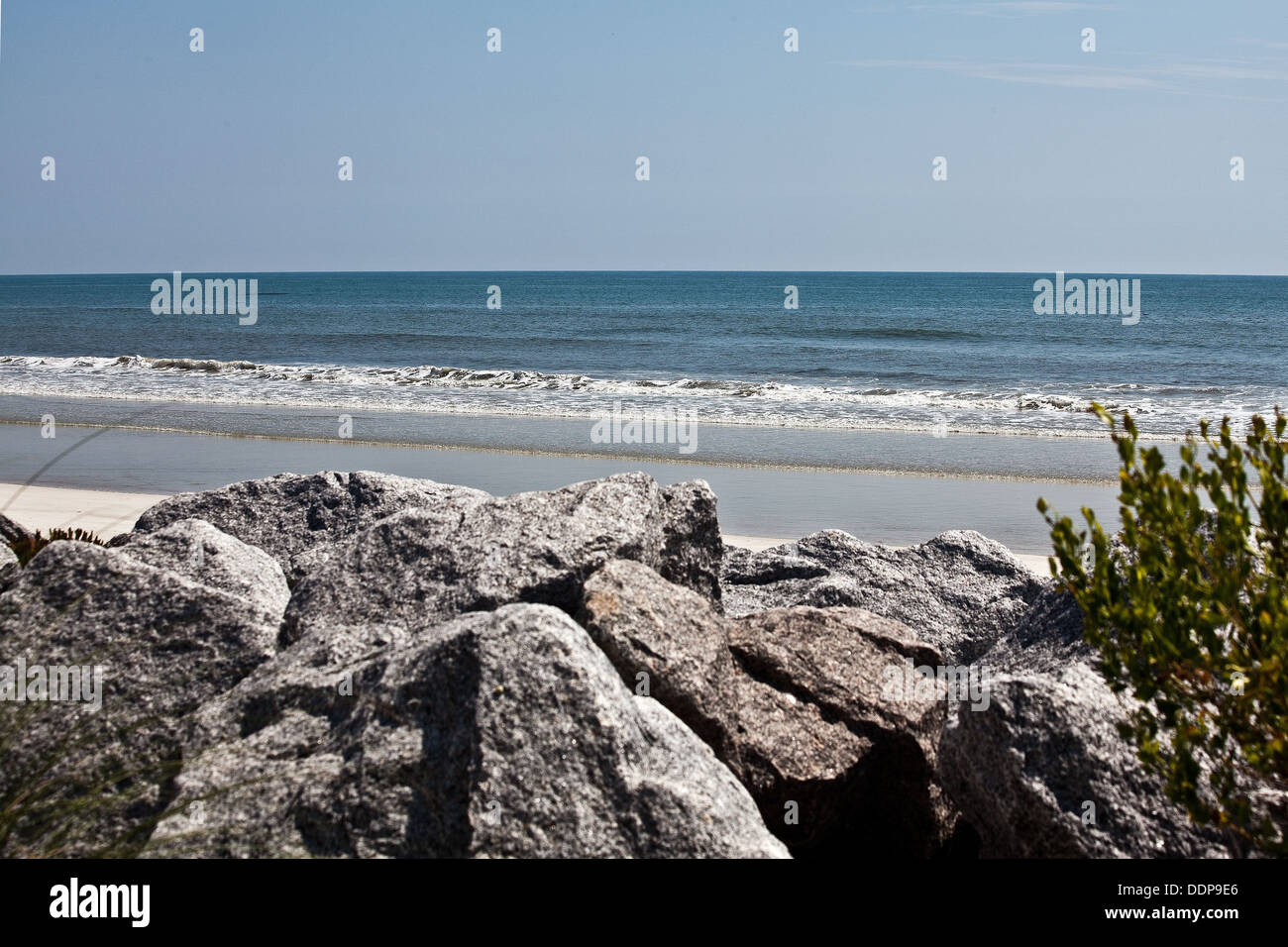 Beach rocks hi-res stock photography and images - Alamy