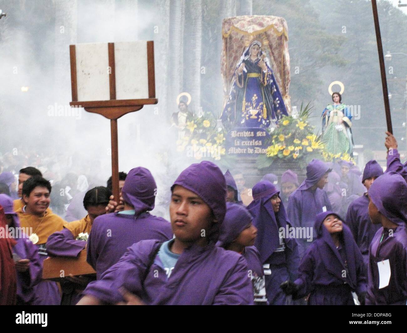 With the virgin mary hi-res stock photography and images - Alamy