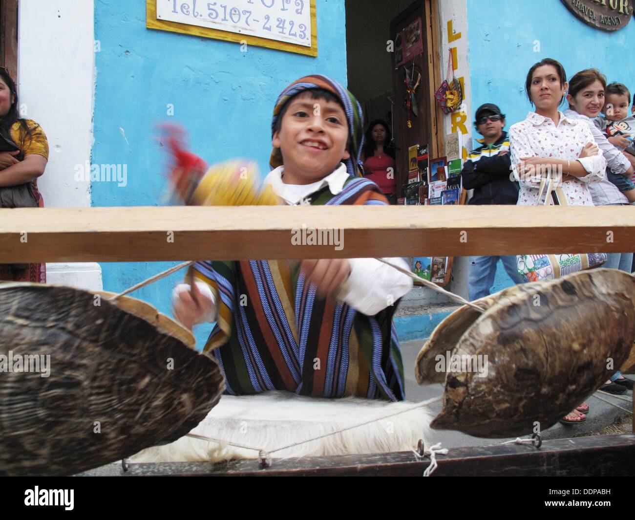 Turtle shells and kid hi-res stock photography and images - Alamy