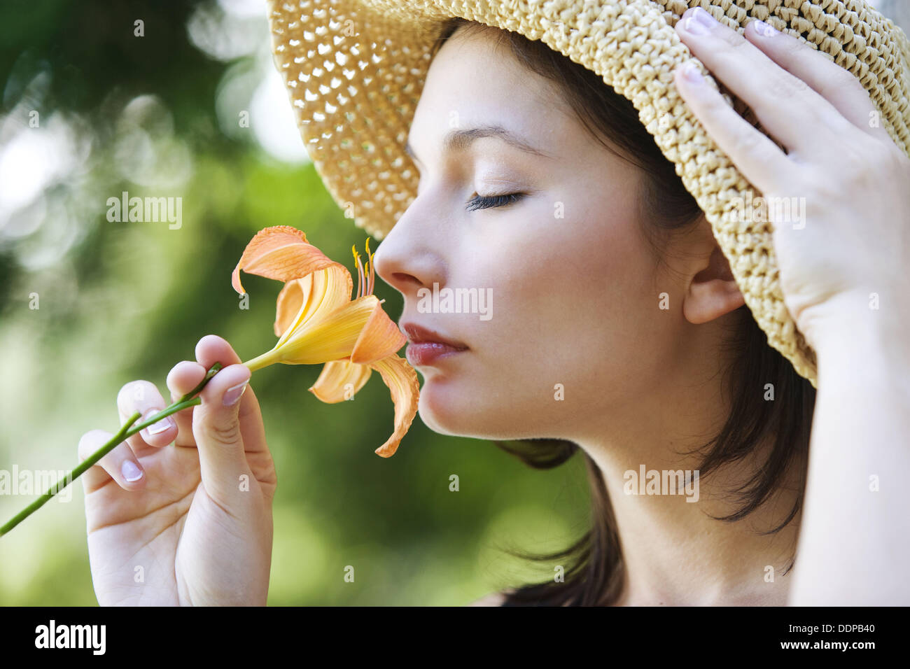 Scent concentrate hi-res stock photography and images - Alamy