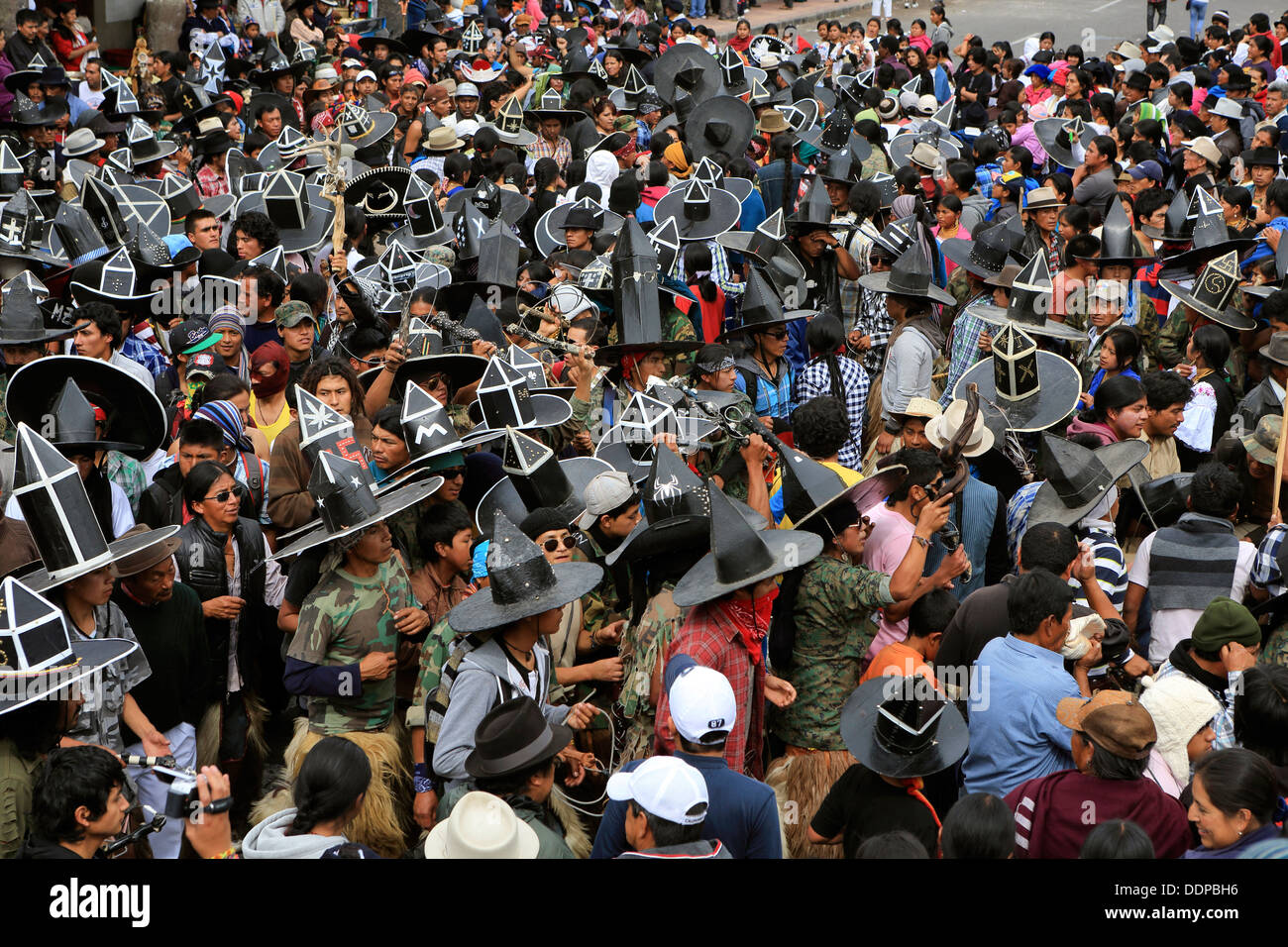 Indigenous community predominantly men dance hi-res stock photography ...