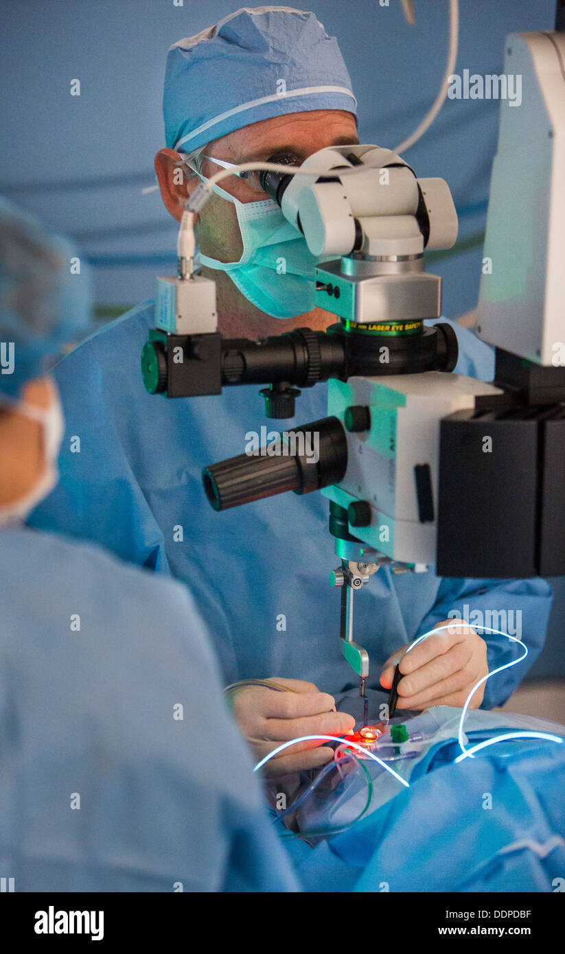 Surgery hi-res stock photography and images - Alamy