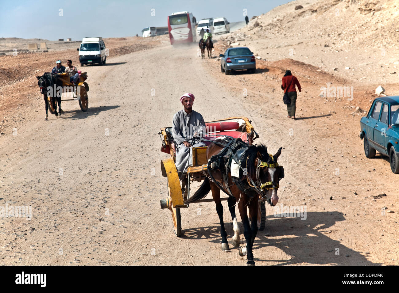 Street scene cairo egypt hi-res stock photography and images - Alamy