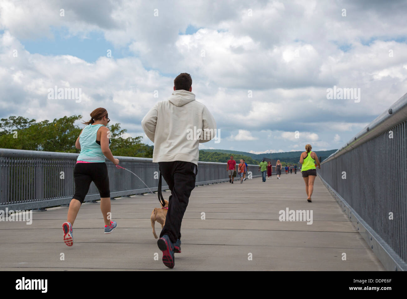 Pedestrian bridge walkway hi-res stock photography and images - Alamy