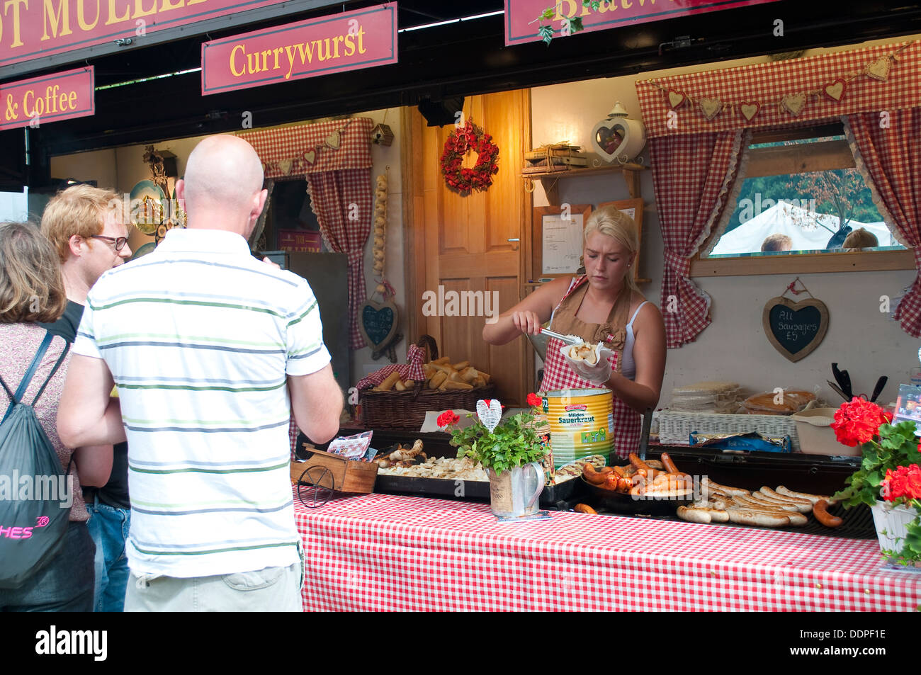 Food festival uk stall hi-res stock photography and images - Alamy