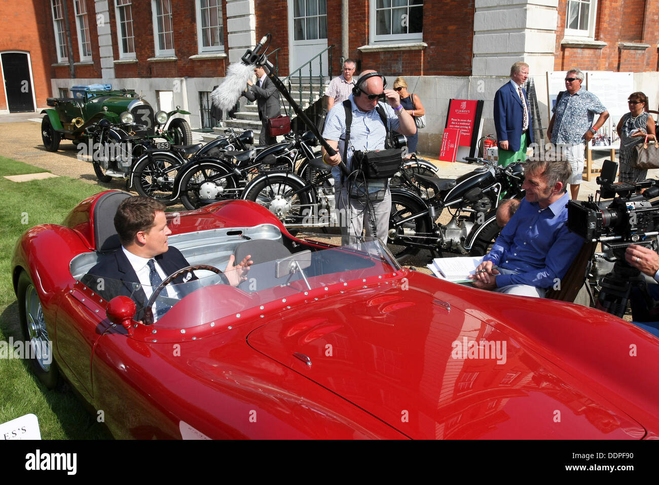 Classic car auctions hi-res stock photography and images - Alamy