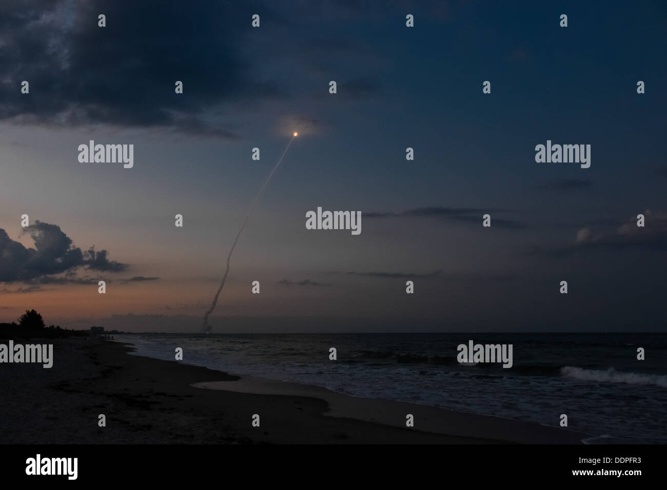 Delta IV rocket launch at dusk, taken from the beach in Cocoa Beach ...