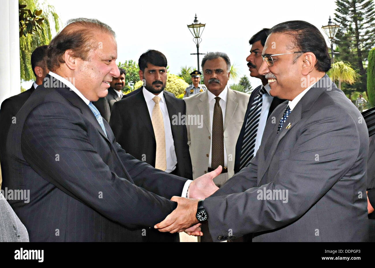 Pakistan pm house hi-res stock photography and images - Alamy