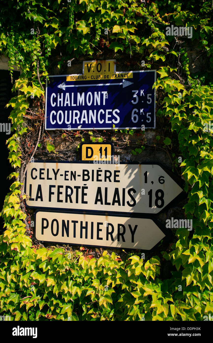 French road signs hi-res stock photography and images - Alamy