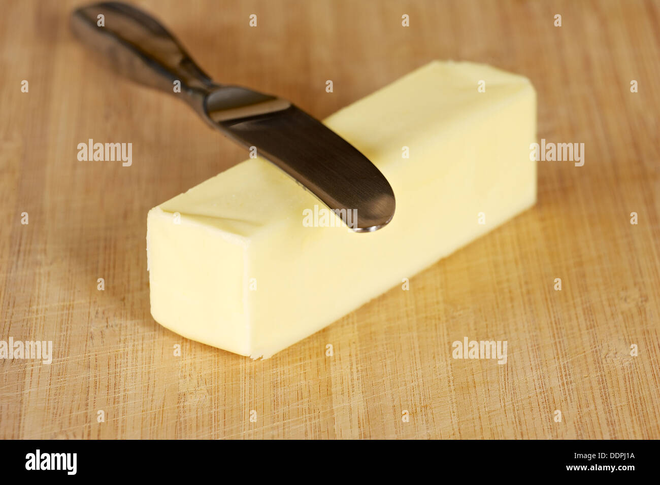 Slice of butter knife hi-res stock photography and images - Alamy