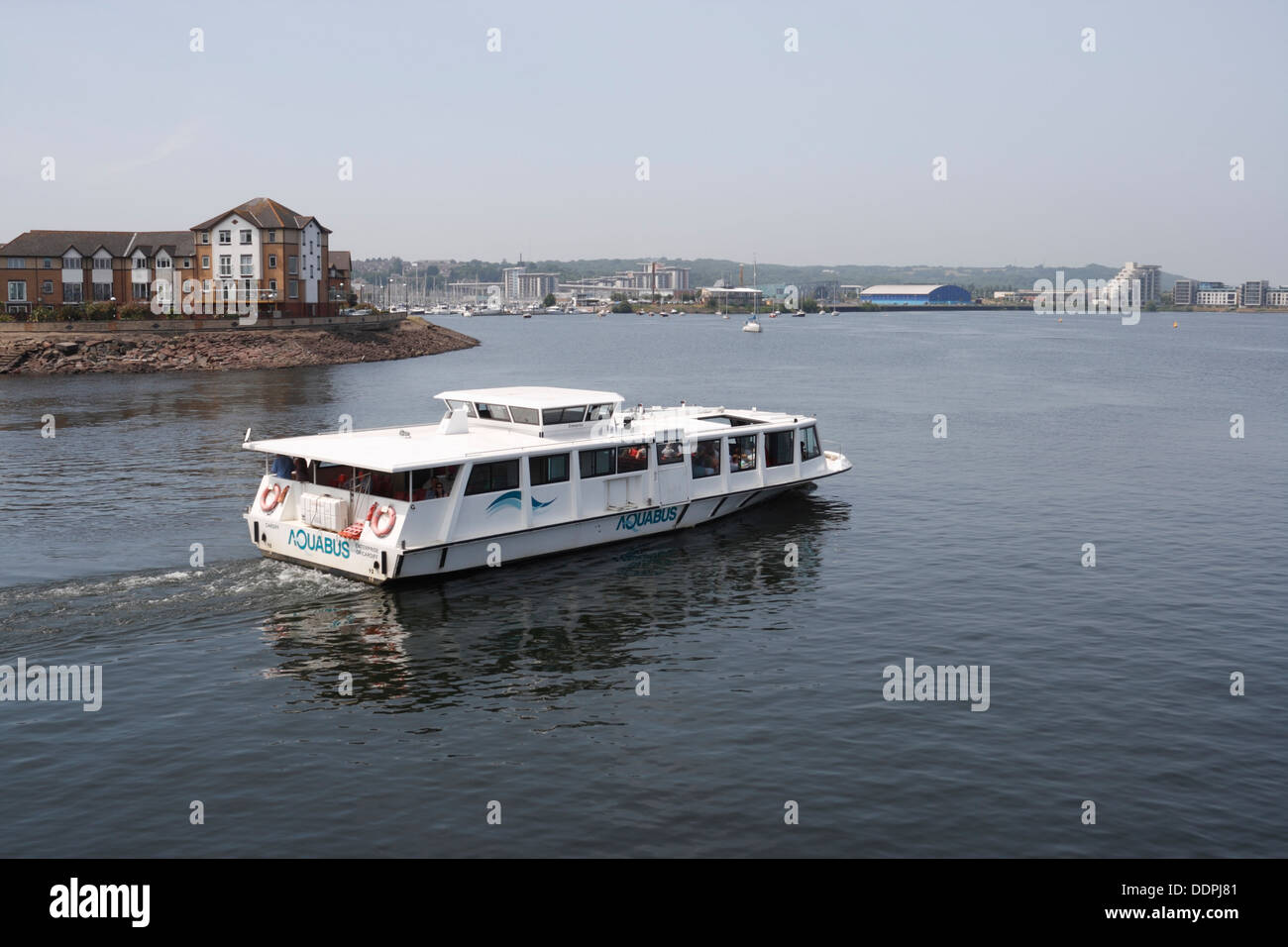 Aquabus / waterbus leaving the Barrage south stop near Penarth Marina ...