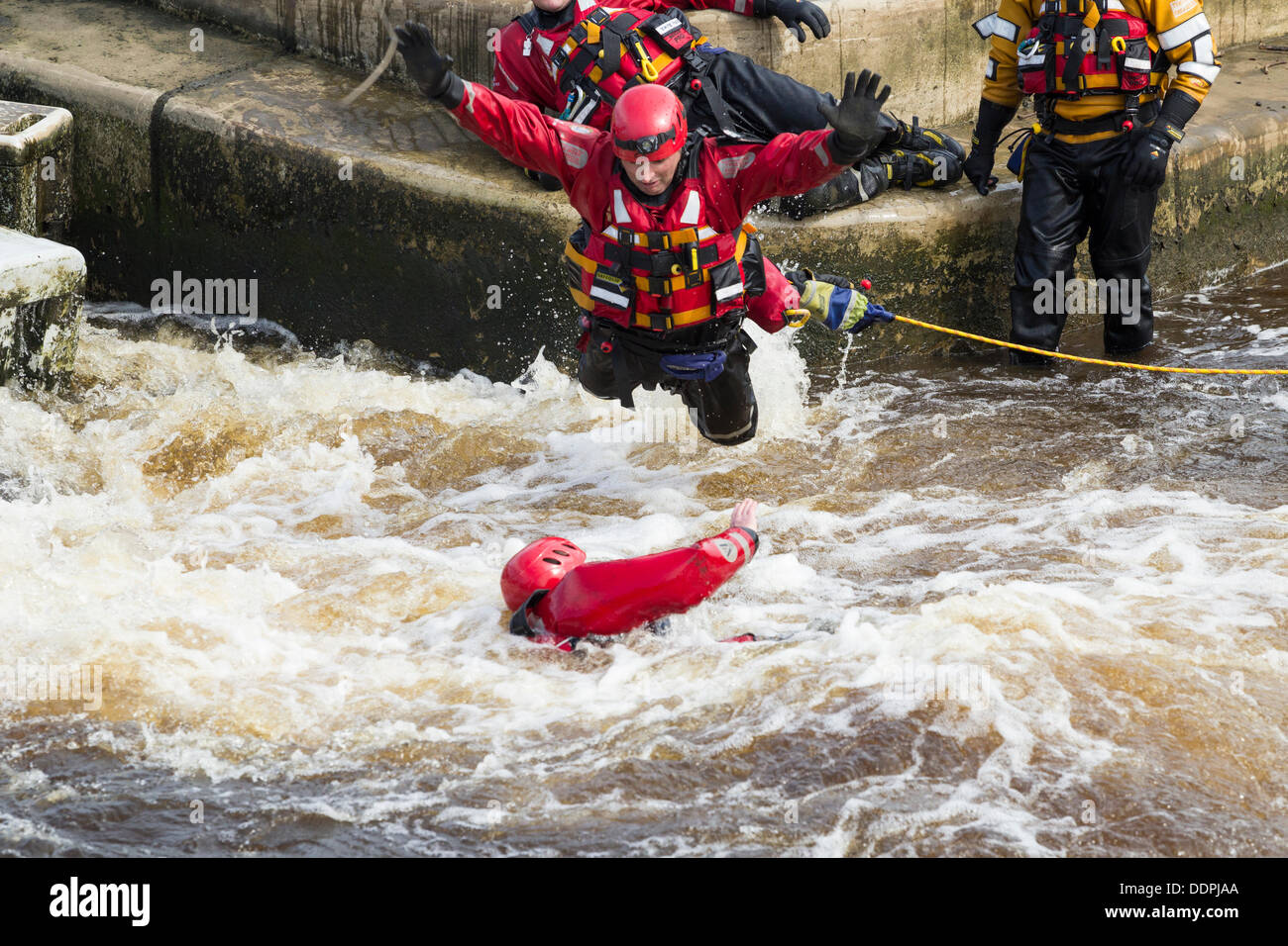 Flood rescue hi-res stock photography and images - Alamy