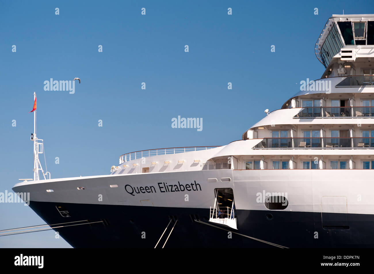 Cruiser Queen Elizabeth in Port of Kiel, Germany, 24.07.12 Stock Photo ...