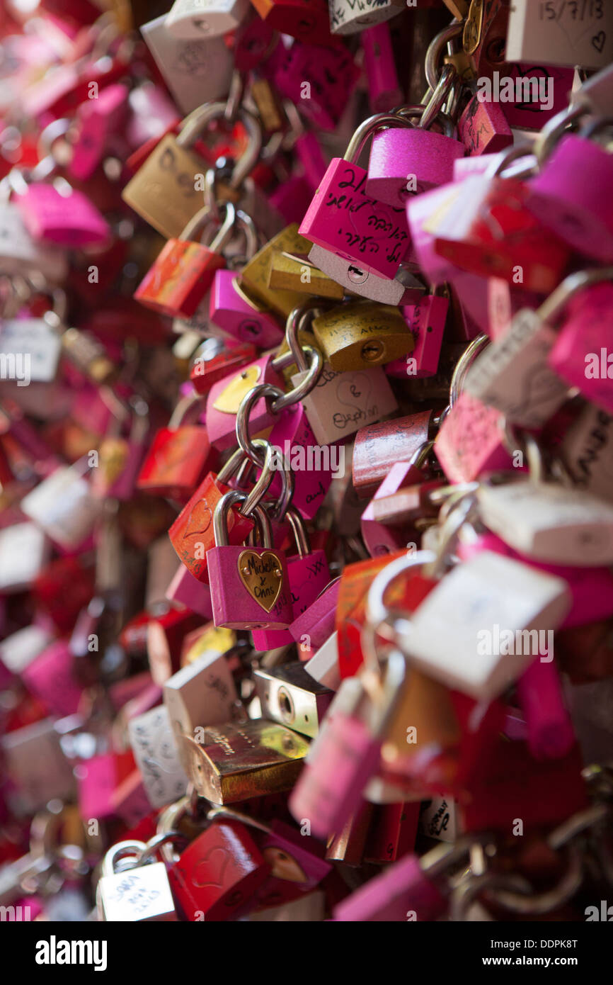 Love in italy hi-res stock photography and images - Alamy