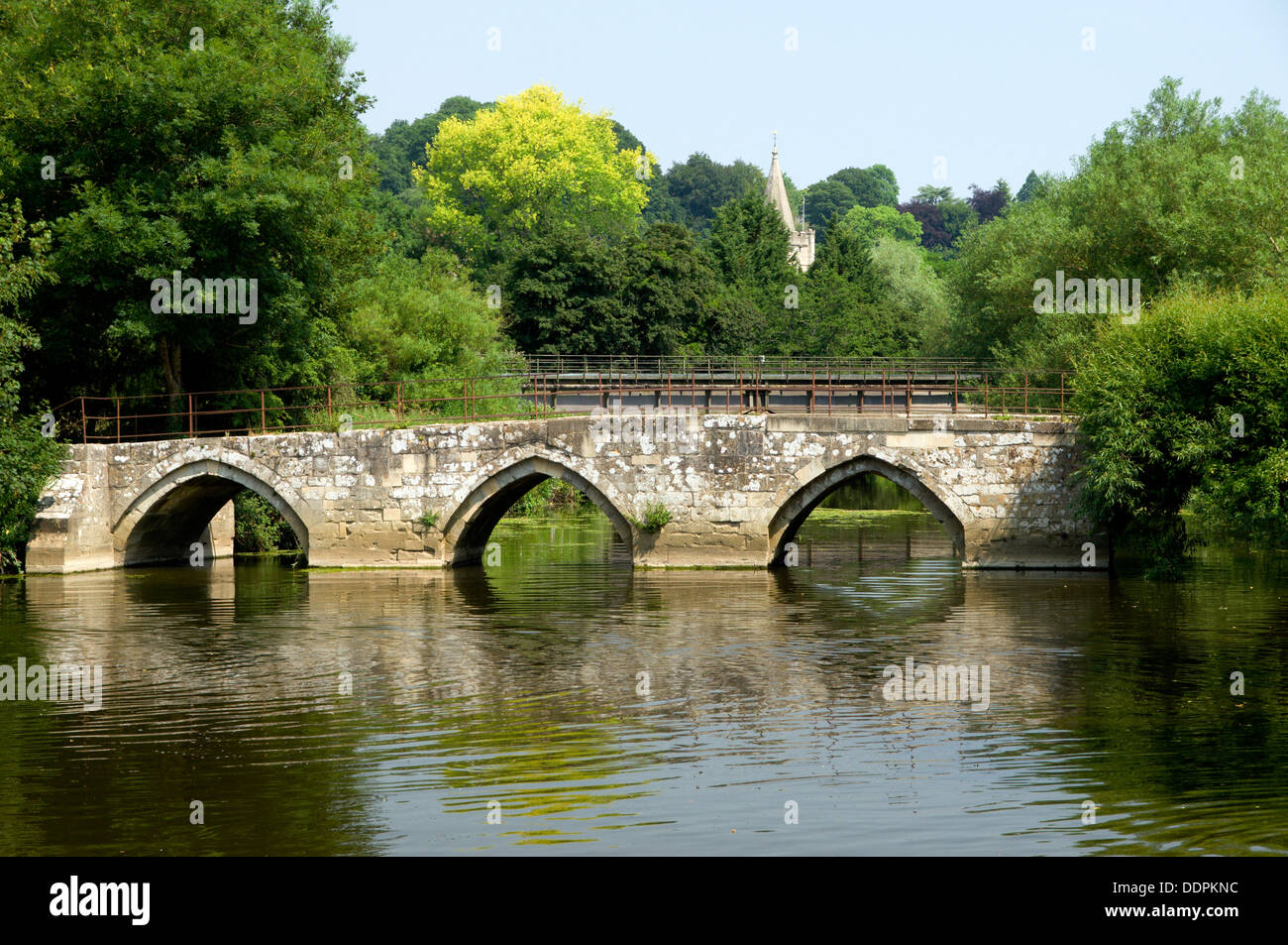 Ancient Barton Bridge spanning the River Avon, Bradford on Avon ...
