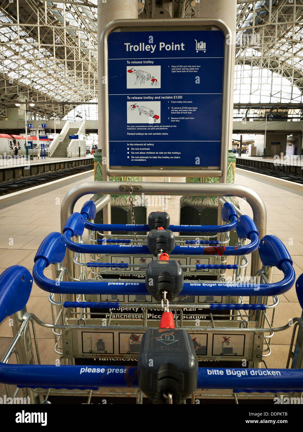 Baggage trolley point hi-res stock photography and images - Alamy