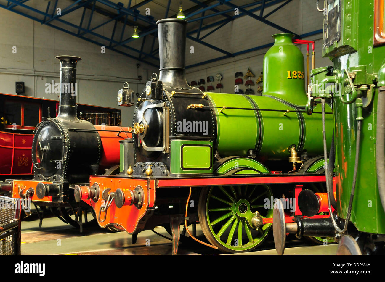Green steam trains hi-res stock photography and images - Alamy