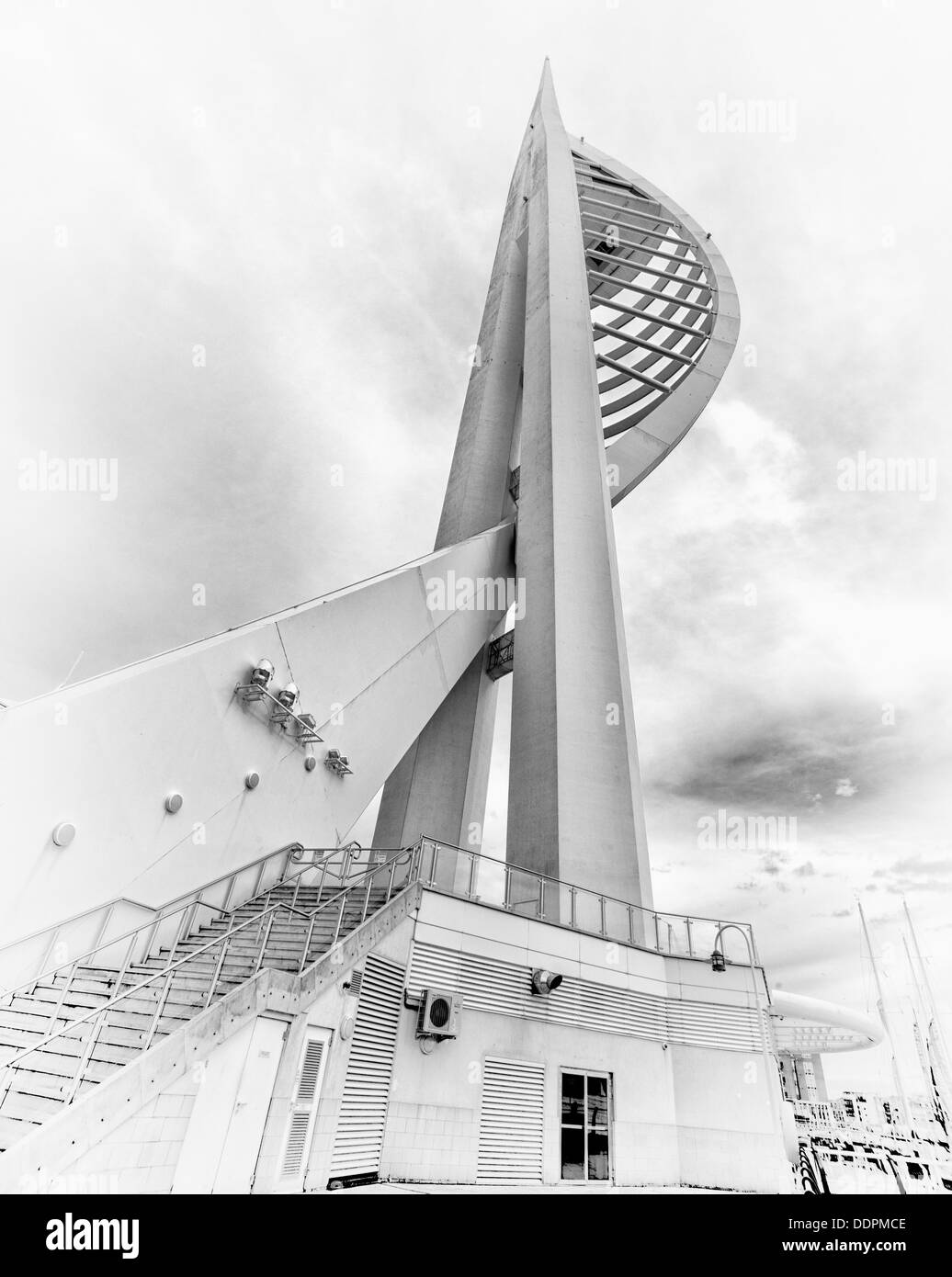 Spinnaker Tower, Gunwharf Quays Marina, Portsmouth. High key monochrome ...