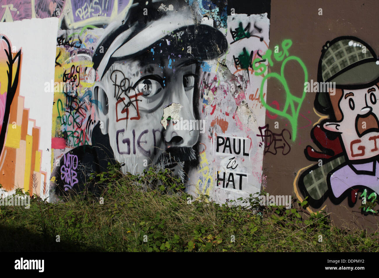 Graffiti on a wall in Sunderland, Tyne and Wear Stock Photo - Alamy