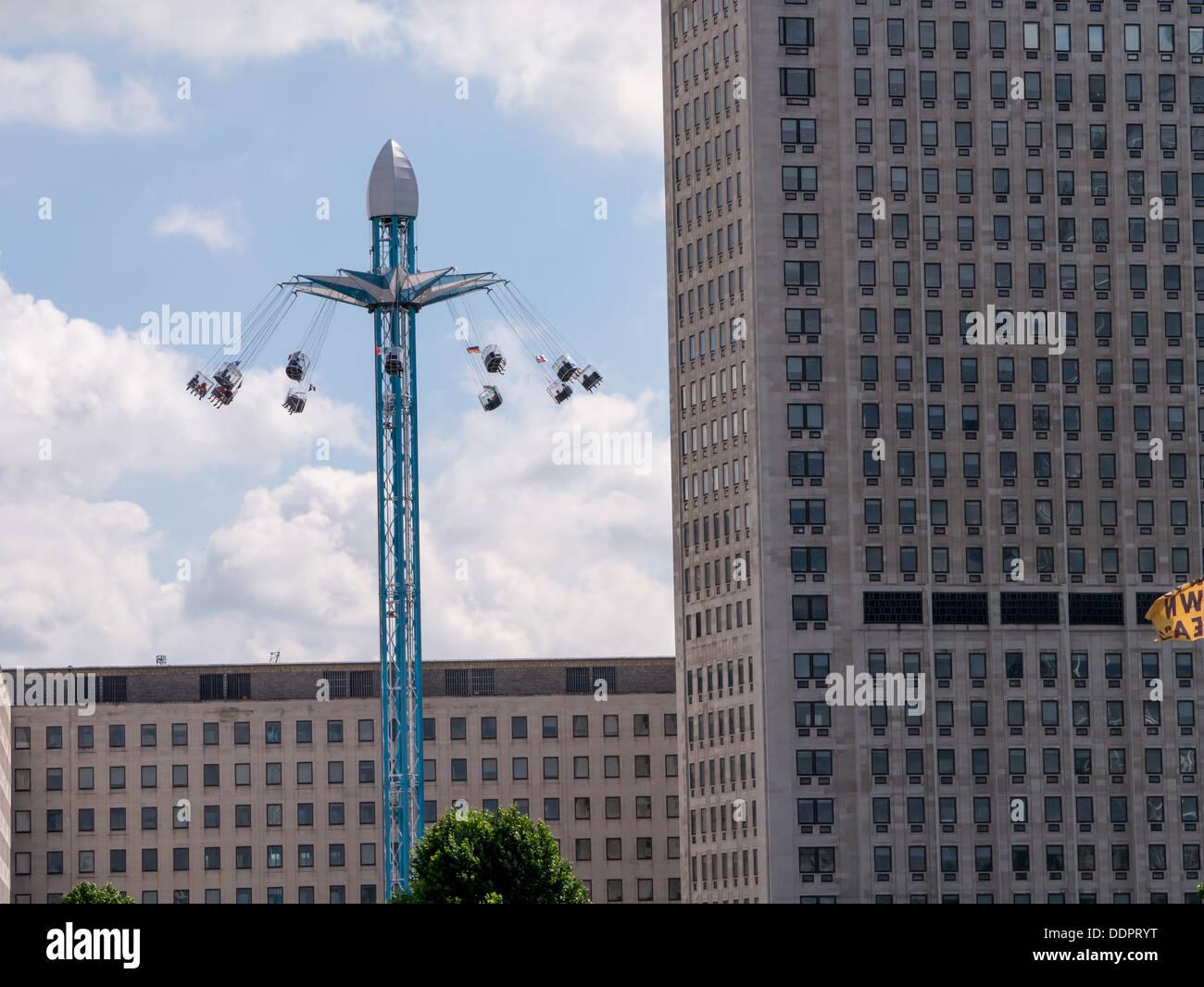 Windows shell centre hi-res stock photography and images - Alamy