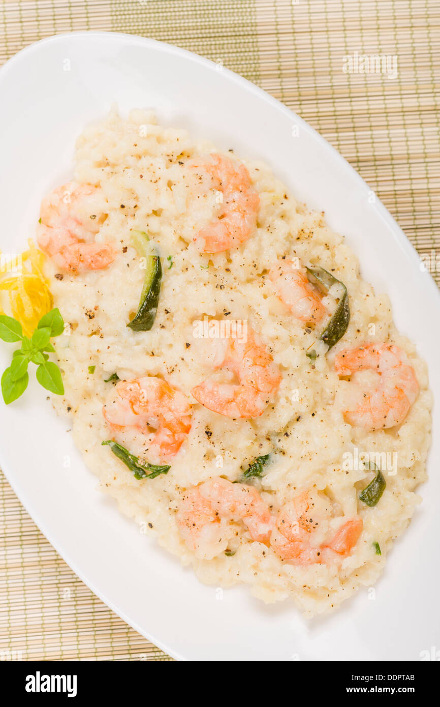 Risotto lemon and courgette hi-res stock photography and images - Alamy