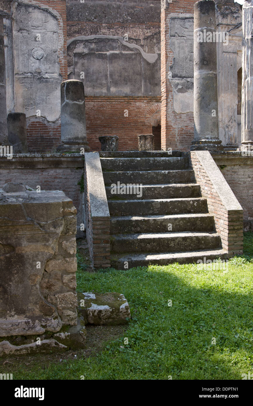In the shadow of Vesuvius, the ruins of Pompei - Temple of Isis Stock ...