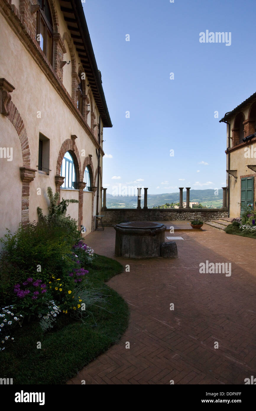 Italian renaissance balcony hi-res stock photography and images - Alamy